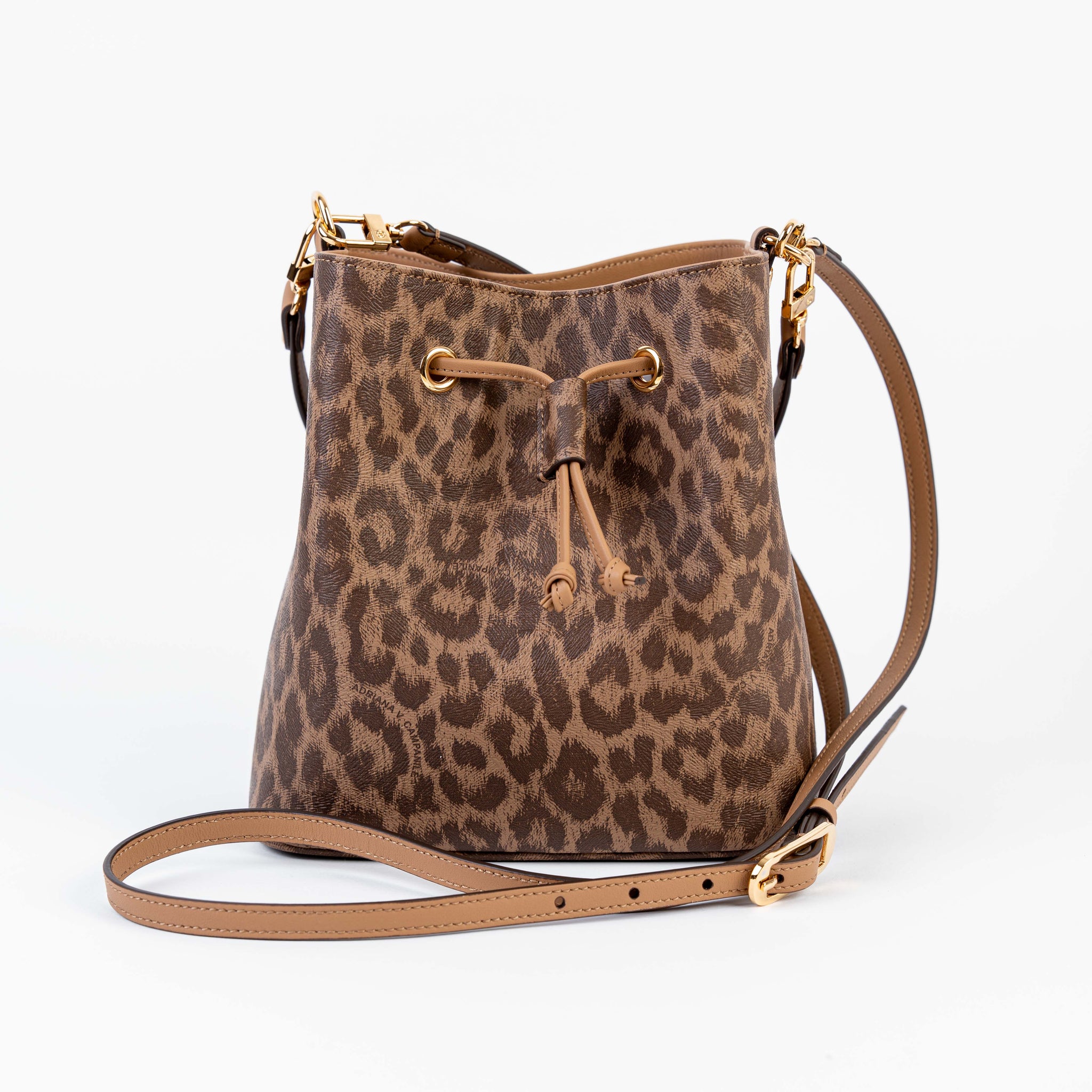 Bucket Bag | ADRIANA V. CAMPANILE – WILD VIOLA Line